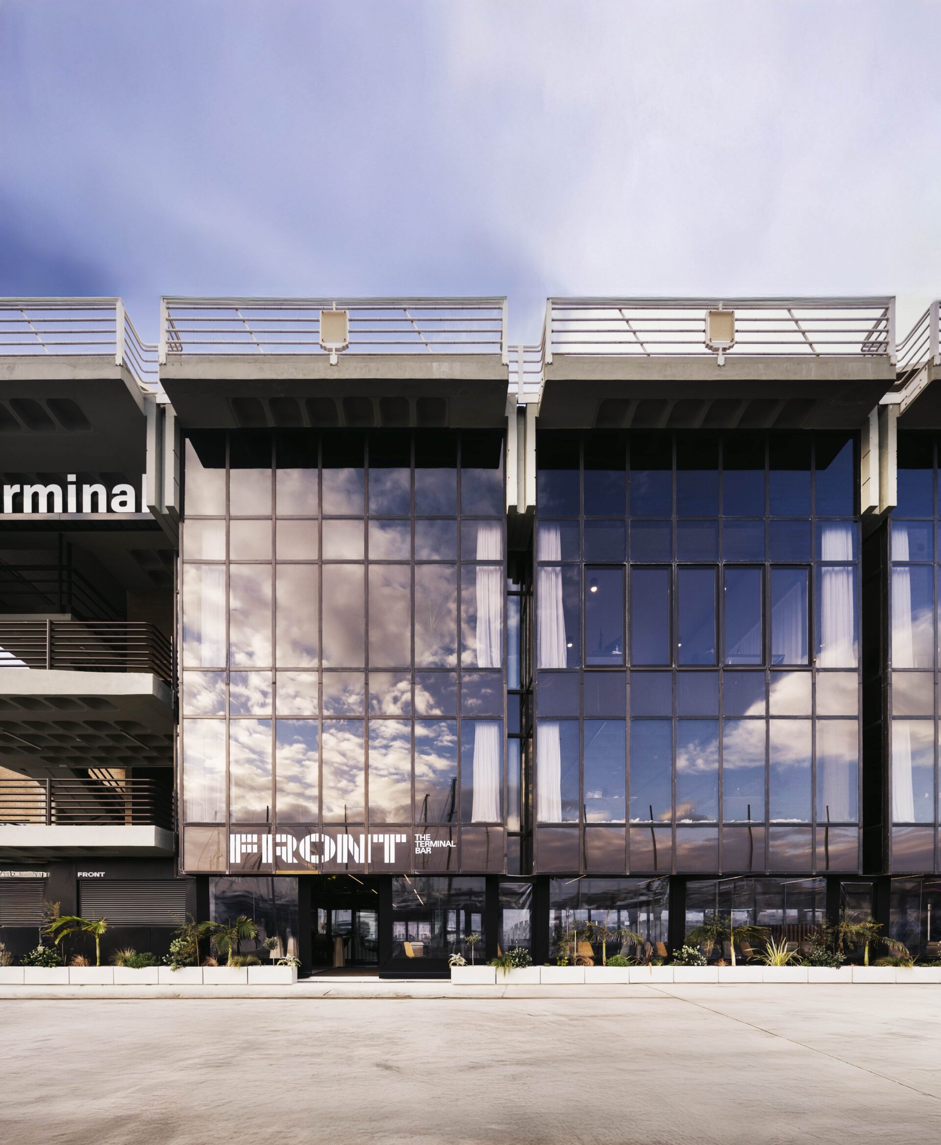 THE TERMINAL HUB